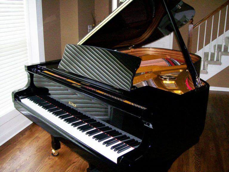 How to Move a Piano in 6 Steps [The Ultimate Guide]